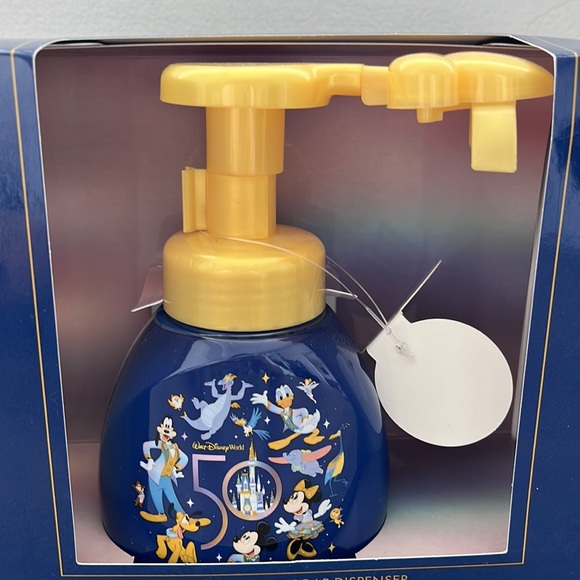 Disney | Bath & Body | Disney 5th Anniversary Limited Edition Mickey ...